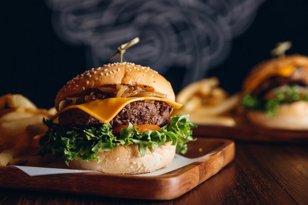 The Perfect Burger: A Master Chef's Take on the Right Recipe and Equipment