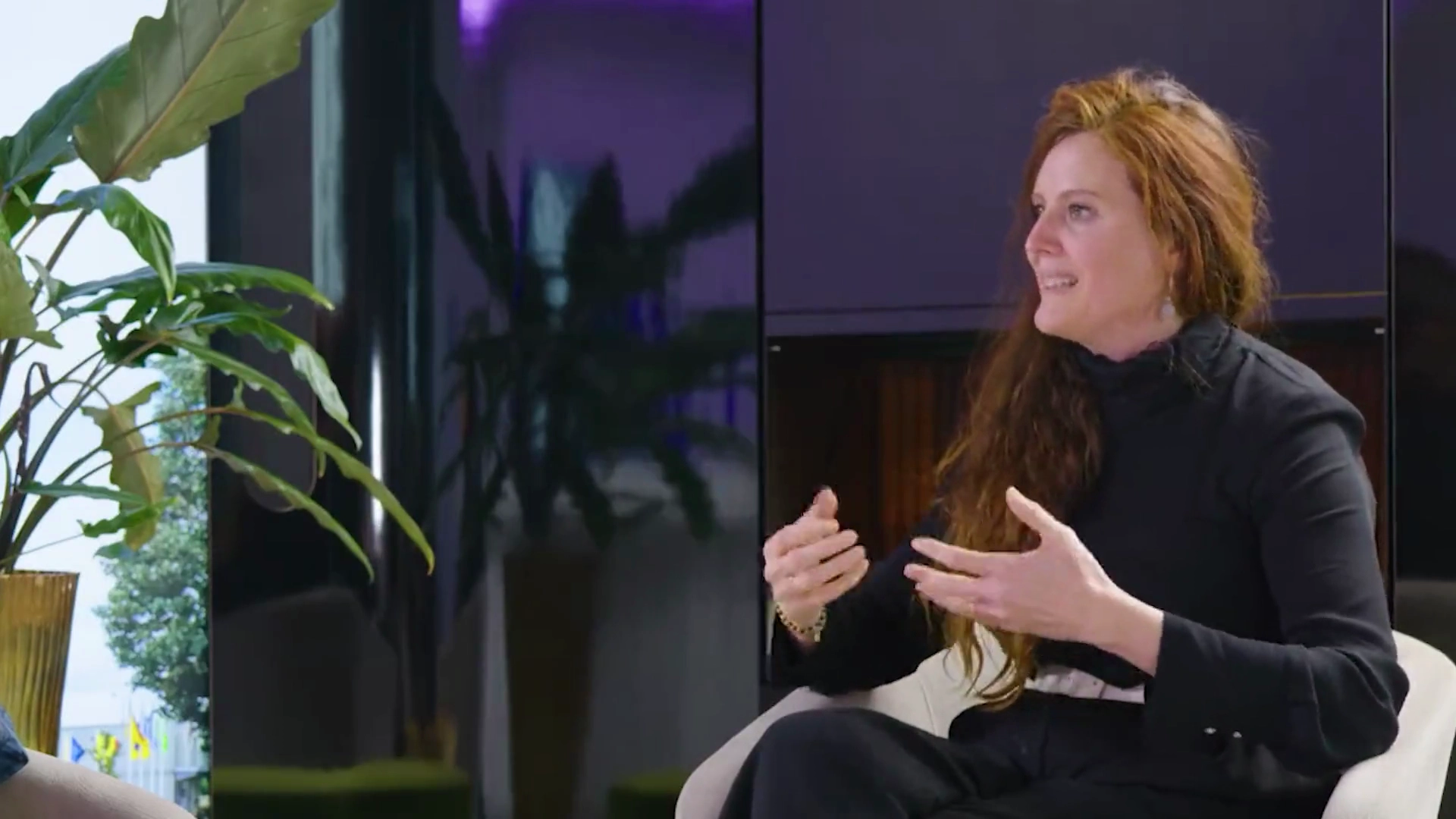 Shaping Tomorrow: Living Tomorrow and Extreme Networks