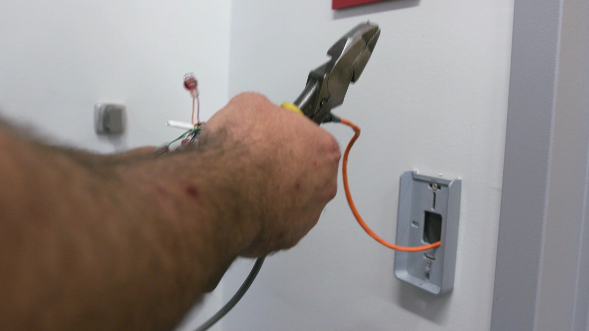 Embedded Tech Support: Enhancing On-Site Service Calls