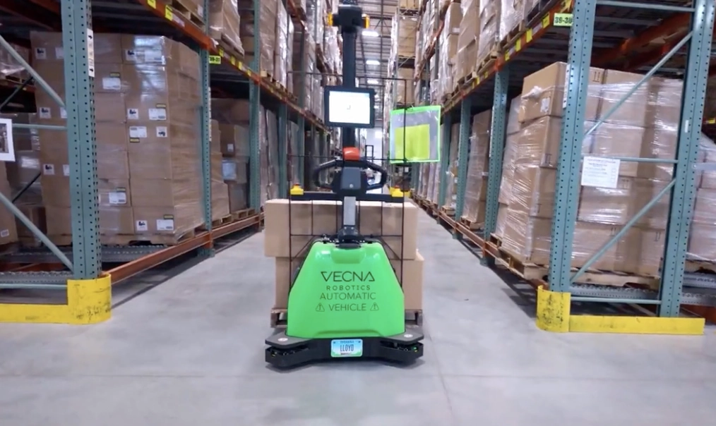 CaseFlow by Vecna Robotics: Smarter, Safer Case Picking with Robotic Orchestration